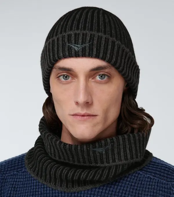 Sease Dinghy Cashmere Beanie - Black