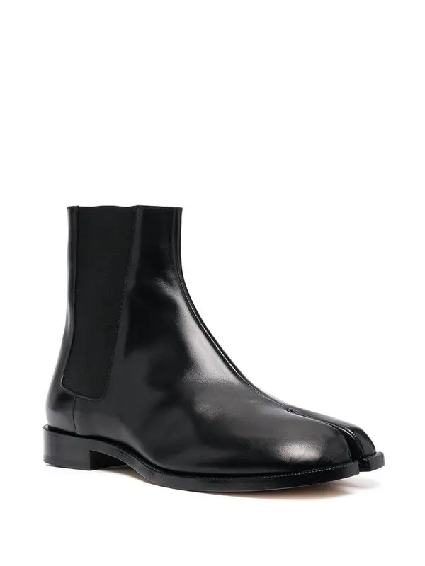 MAISON MARGIELA Tabi Leather Chelsea Boots - Black