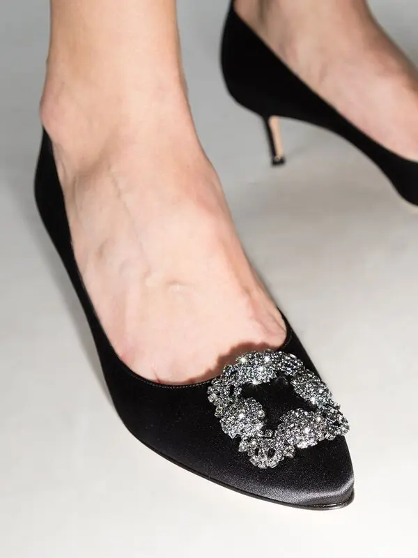 Manolo Blahnik Hangisi Crystal-buckle Heeled Pumps - Black
