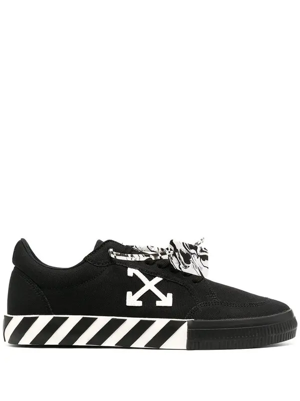 Off-White Vulcanized Low-top Sneakers - Black