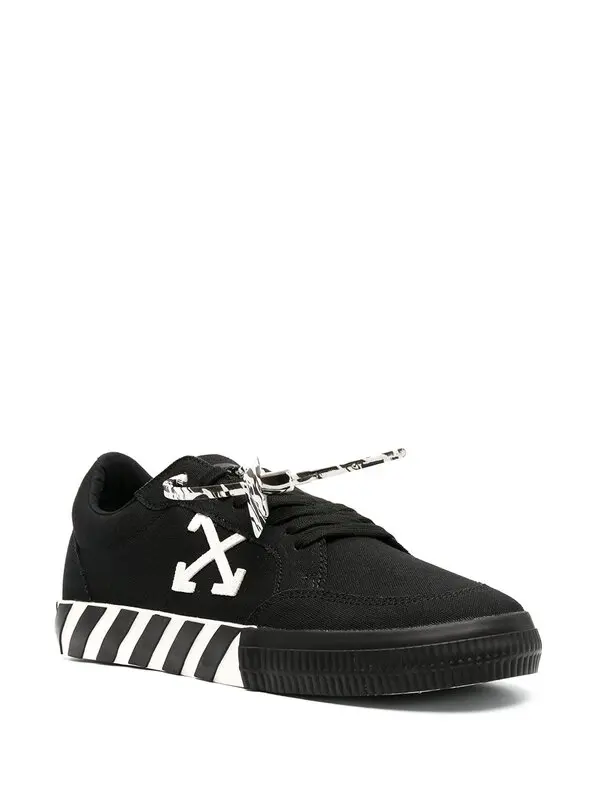 Off-White Vulcanized Low-top Sneakers - Black