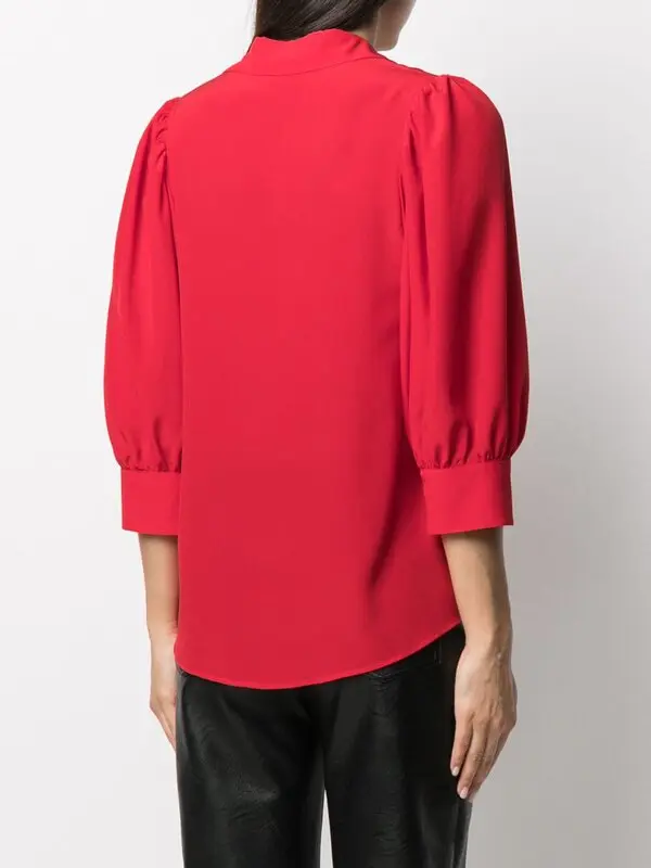Stella McCartney Pointed Collar Buttoned Blouse