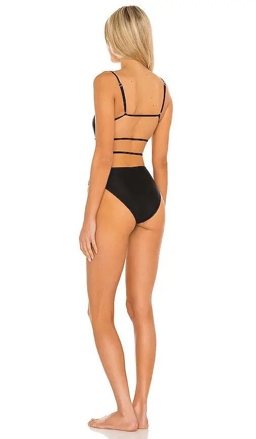 LOVEWAVE Liz One Piece