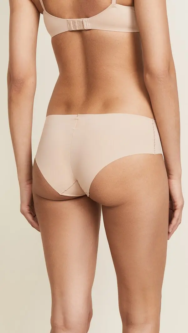 Calvin Klein Invisibles Hipster Panties - Light Caramel