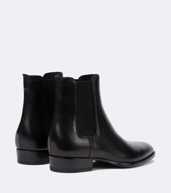 Saint Laurent Wyatt Leather Chelsea Boots - Black