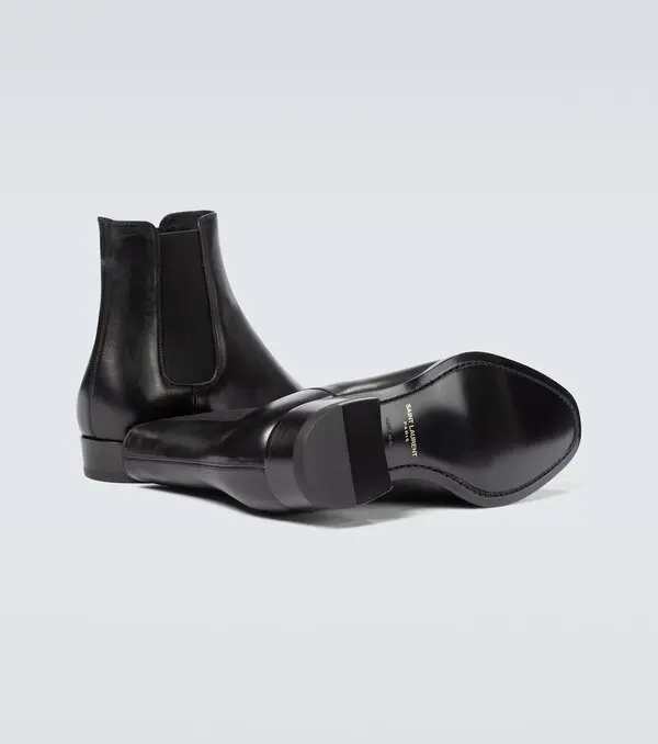 Saint Laurent Wyatt Leather Chelsea Boots - Black