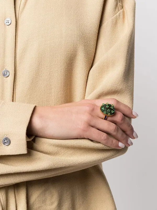 AKANSHA SETHI Cactus Emerald Studded Ring