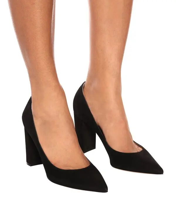 GIANVITO ROSSI Piper 85 Suede Pumps - Black
