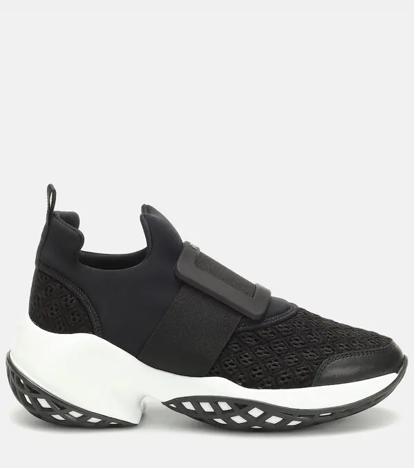 ROGER VIVIER Viv' Run Sneakers With Embellished Detail - Black
