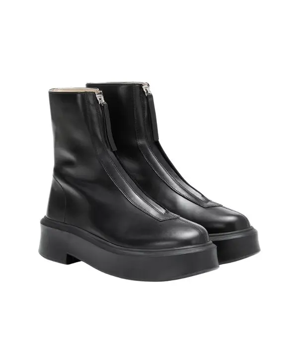 THE ROW Zipped 1 Leather Ankle Boots - Black