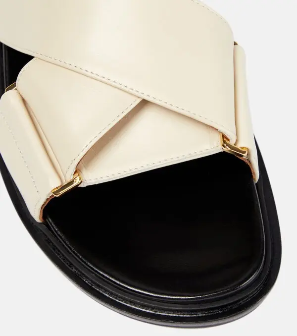 Marni Fussbett Leather Sandals - Beige