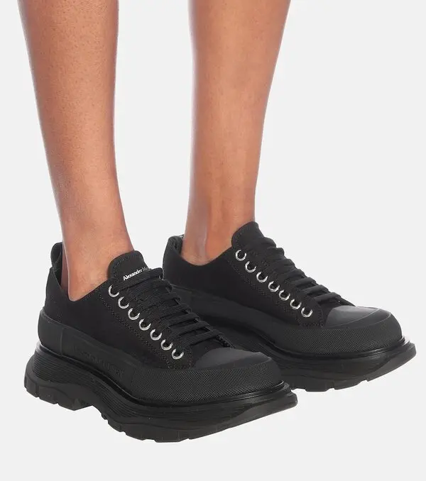 Alexander McQueen Tread Slick Leather Sneakers - Black