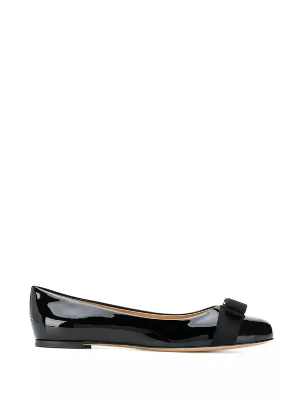FERRAGAMO Varina Ballerina Shoes - Black