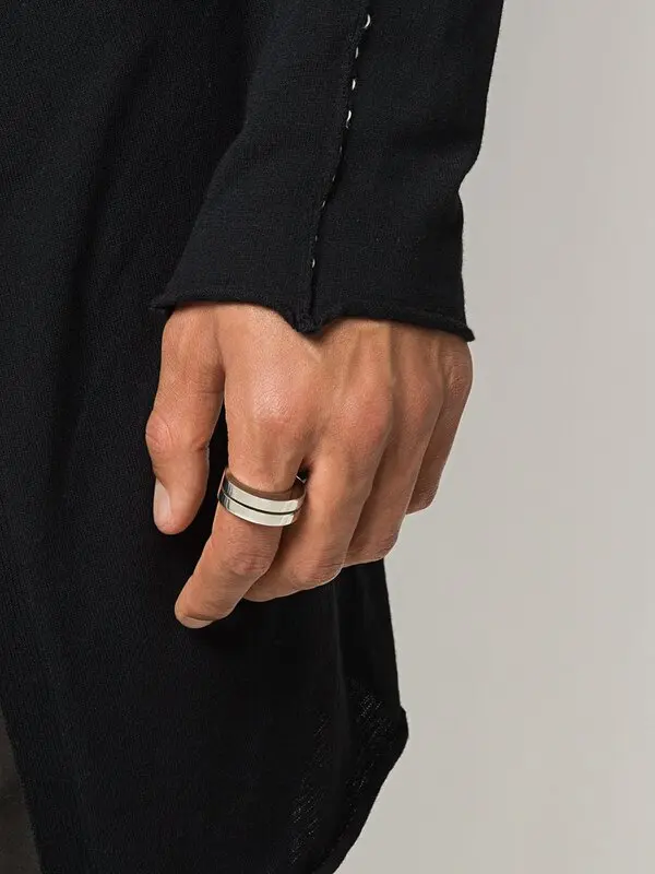 PARTS OF FOUR Crescent Crevice Band-style Ring
