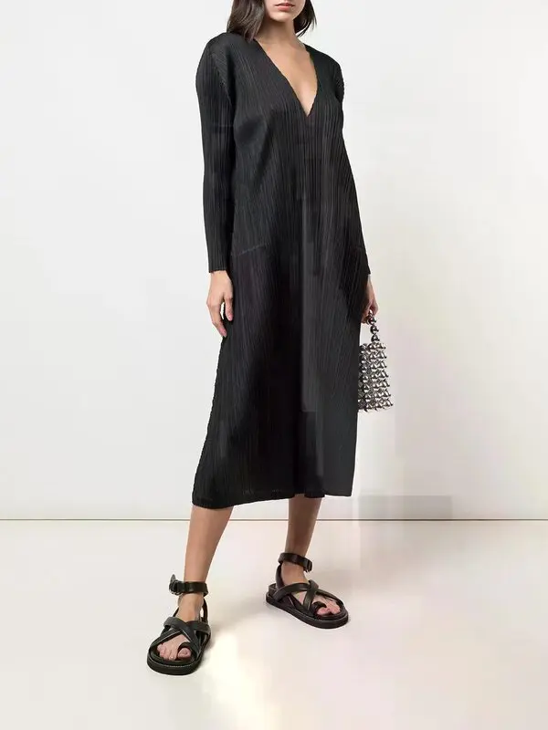Issey Miyake Long-sleeve Pleated Midi Dress