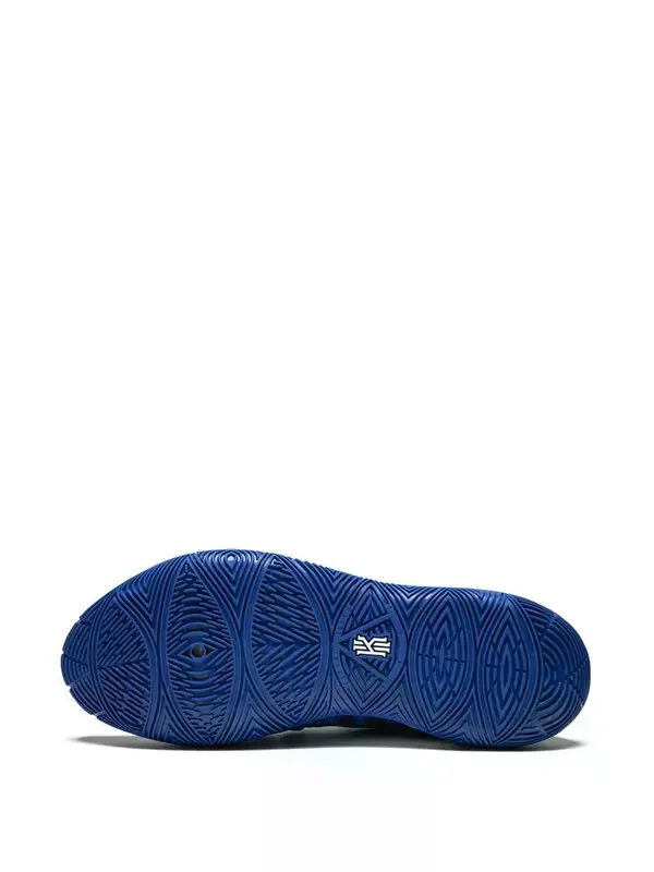 Nike Kyrie 5 Duke Sneakers