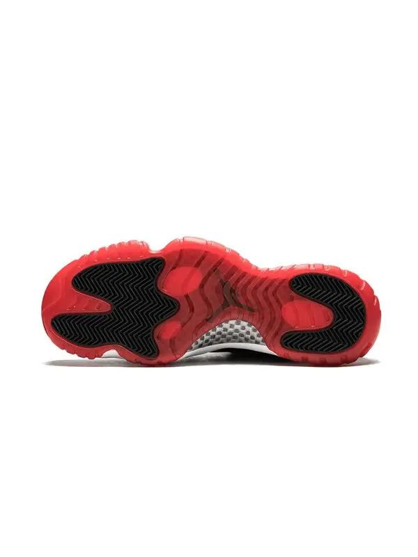 JORDAN Air Retro Bred Sneakers - Black