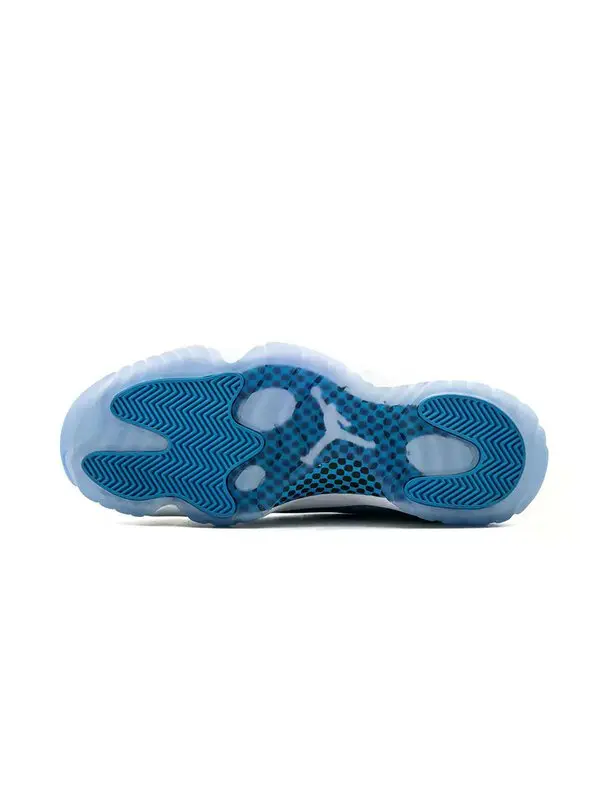 JORDAN Air Retro Low Unc Sneakers - White