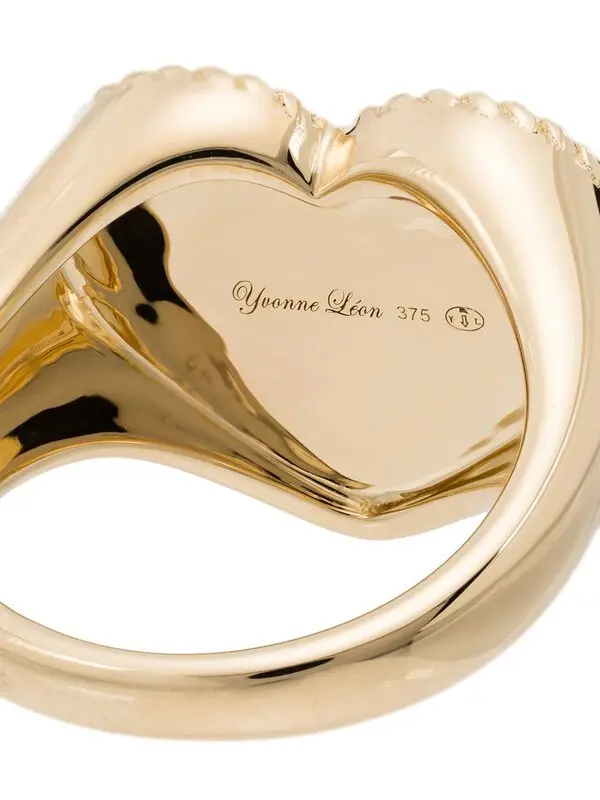 Yvonne Léon 9kt Yellow Heart Signet Ring With Diamond
