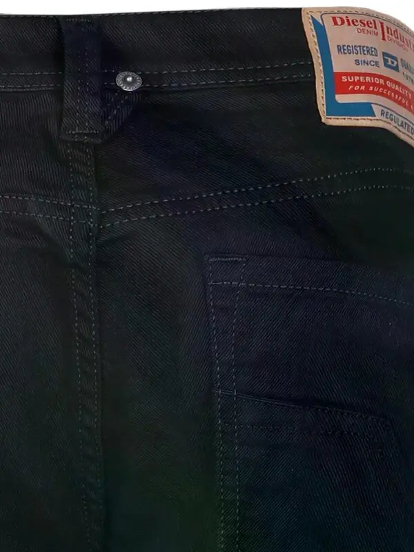 DIESEL® 1985 Larkee Jeans - Black