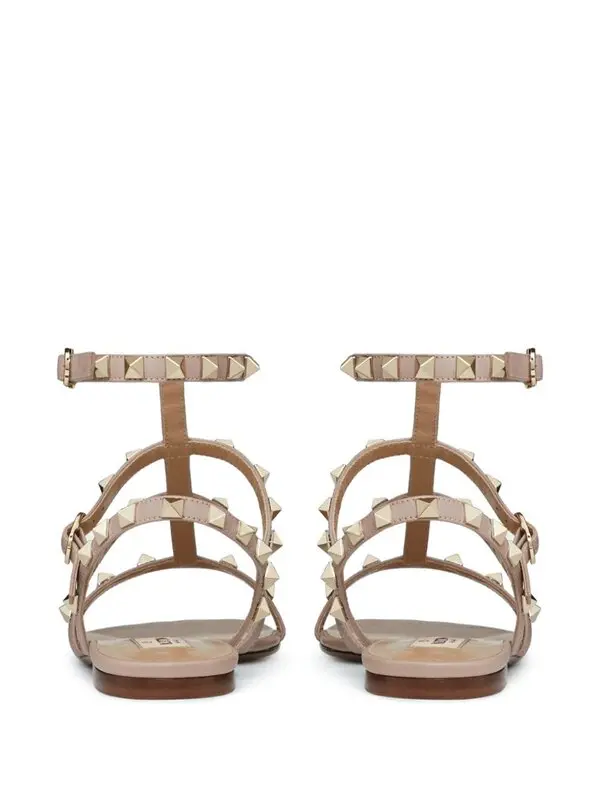 Valentino Garavani Rockstud Flat Sandals - Neutrals