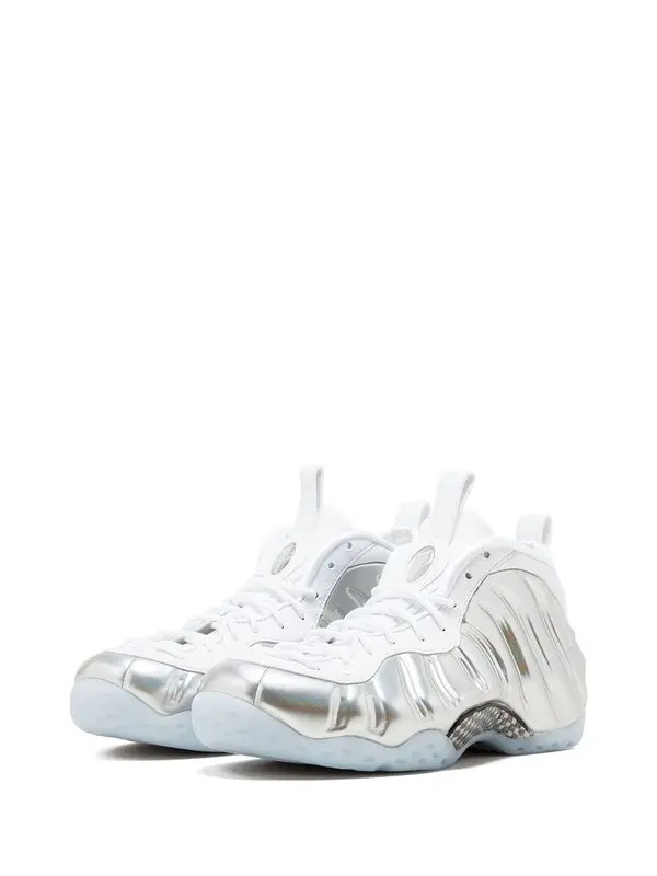 Nike Foamposite One Sneakers