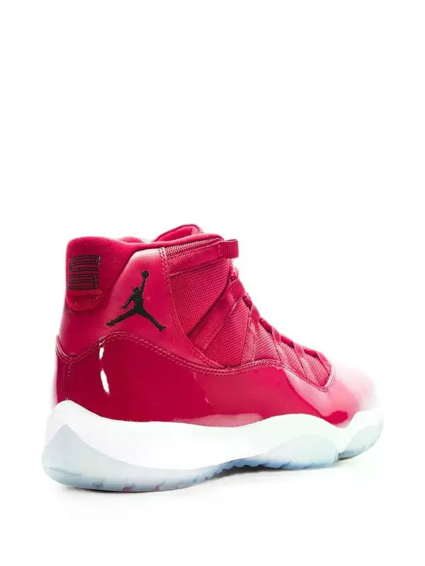 JORDAN Air Retro Win Like 96 Sneakers - Red