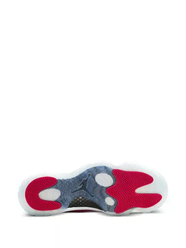 JORDAN Air Retro Win Like 96 Sneakers - Red