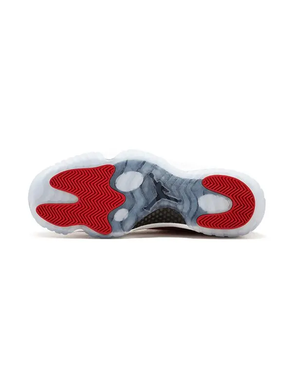 JORDAN Air Retro Win Like 96 Sneakers - Red