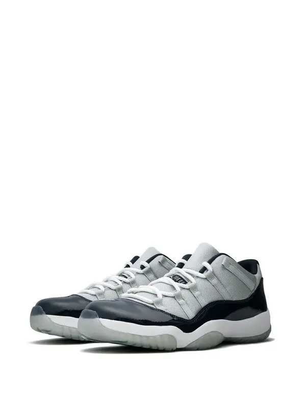 JORDAN Air Retro Low Georgetown Sneakers - Grey
