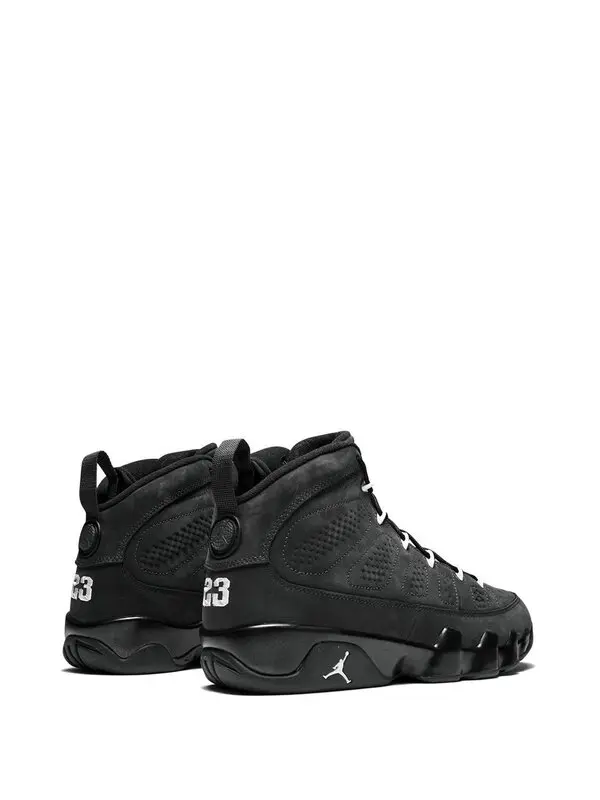 JORDAN Air Retro Anthracite Sneakers - Black
