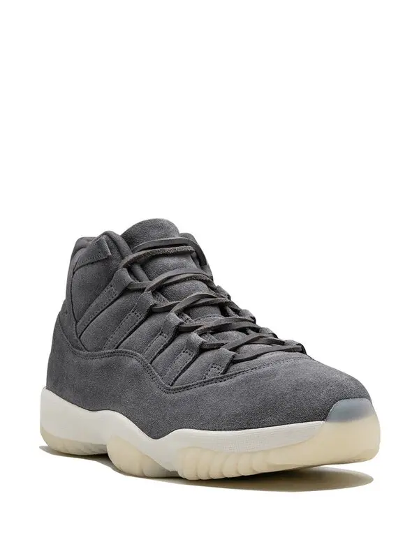 JORDAN Air Retro Premium Pinnacle Sneakers - Grey