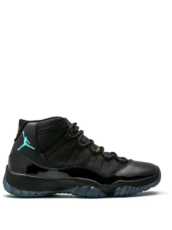 JORDAN Air Retro Gamma Sneakers - Black