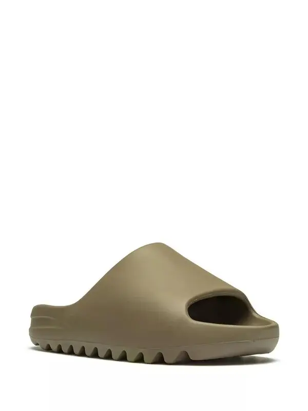 Yeezy Earth Slides - Brown