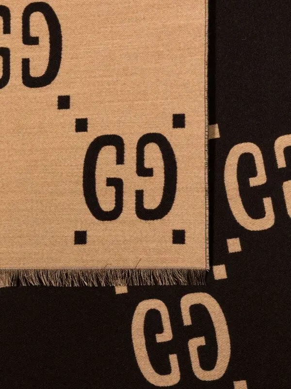 Gucci Gg Jacquard Frayed Scarf - Brown