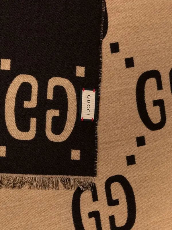 Gucci Gg Jacquard Frayed Scarf - Brown