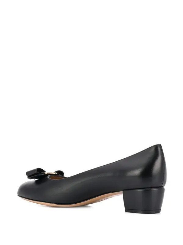 FERRAGAMO Vara Bow Pumps - Black