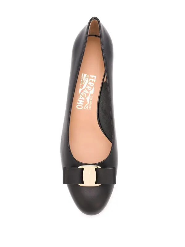 FERRAGAMO Vara Bow Pumps - Black