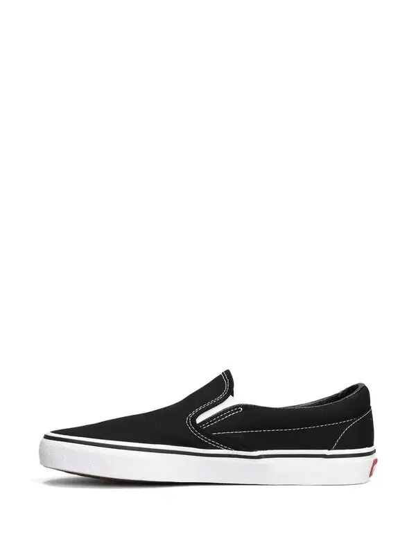 VANS Classic Slip-on Sneakers - Black
