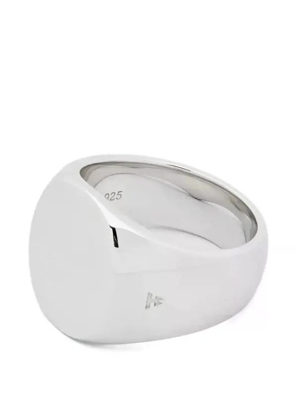 Tom Wood Oval Polished Signet Ring - Silver