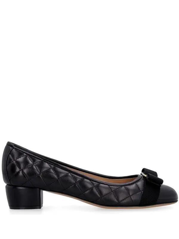 FERRAGAMO Vara-bow Pumps - Black
