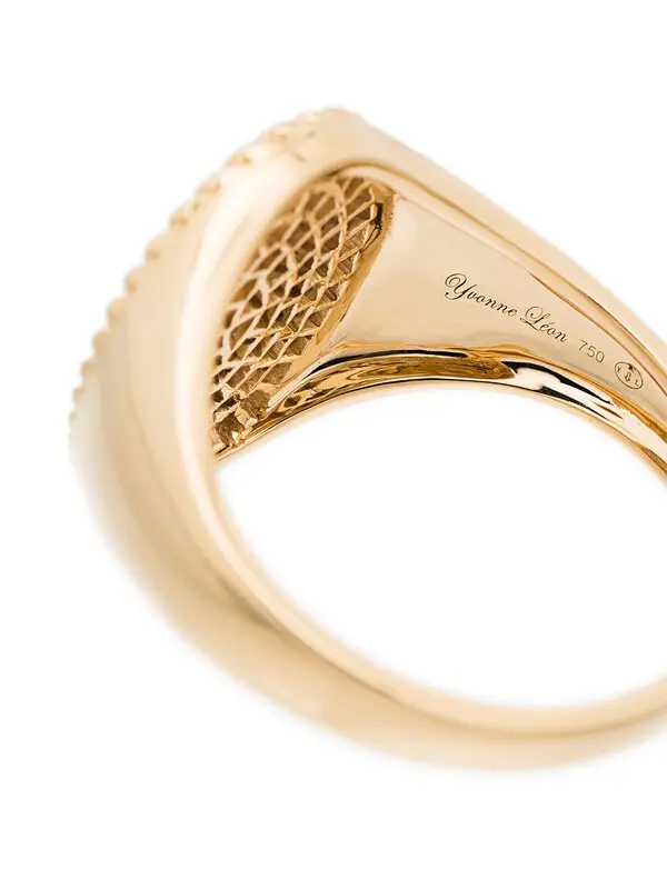 Yvonne Léon 18kt Diamond Signet Ring