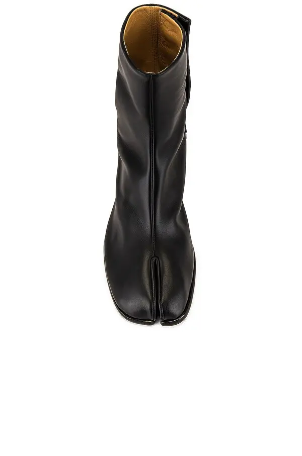 MAISON MARGIELA Tabi Ankle Boots - Black