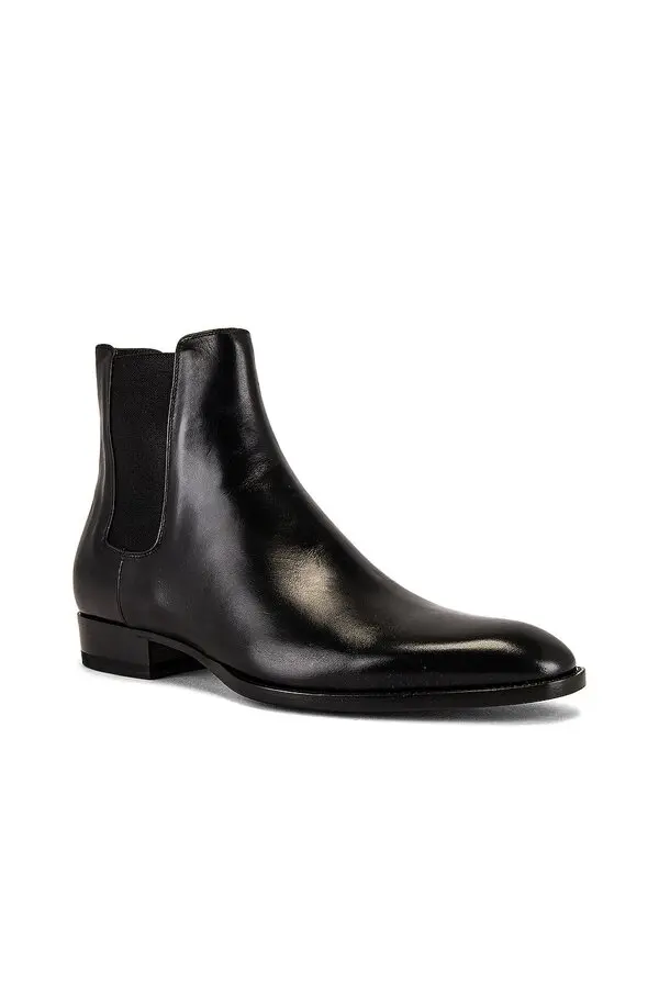 Saint Laurent Wyatt 30 Chelsea Boot - Black