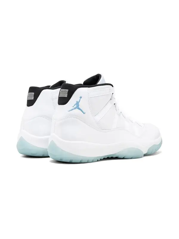 JORDAN Air Retro Legend Blue Sneakers - White