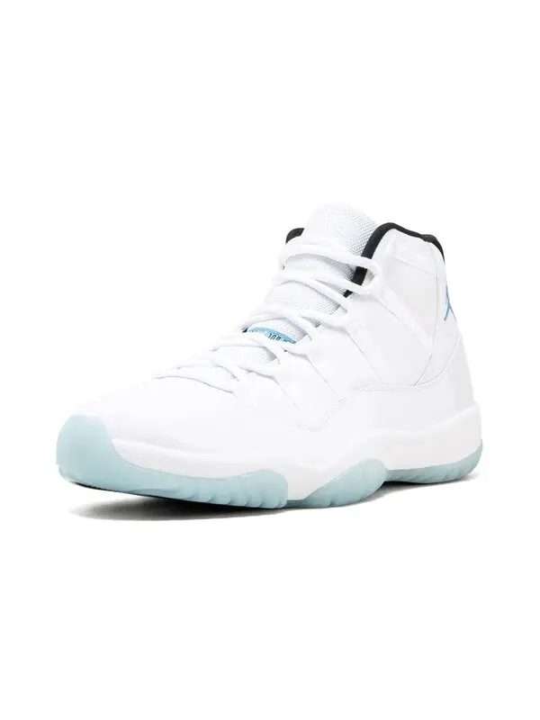 JORDAN Air Retro Legend Blue Sneakers - White