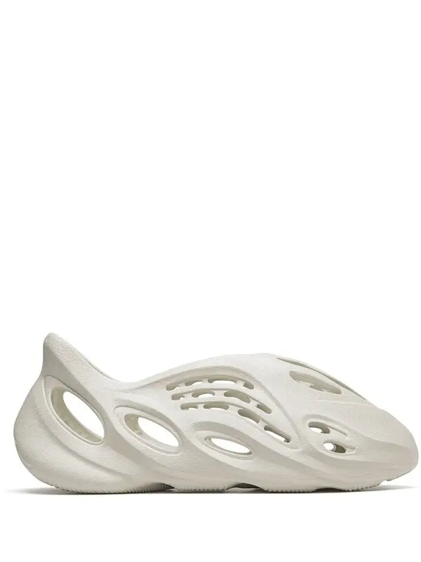 ADIDAS X YEEZY Yeezy Foam Runner Ararat Sneakers - White