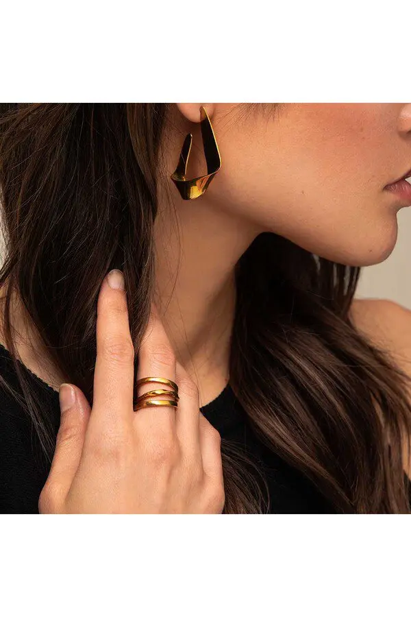 SOKO Twist Stacked Rings