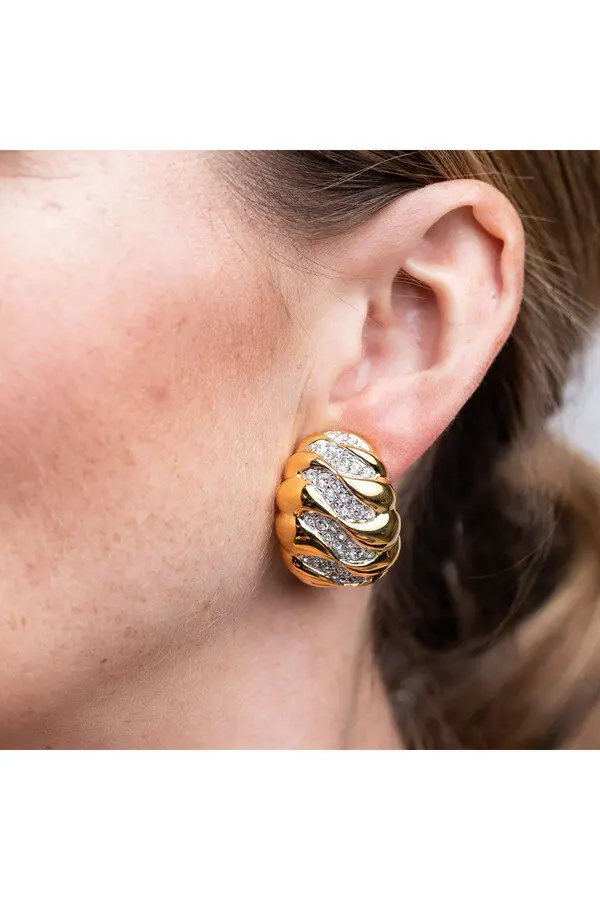 KENNETH JAY LANE Tone Clip Earrings - Gold