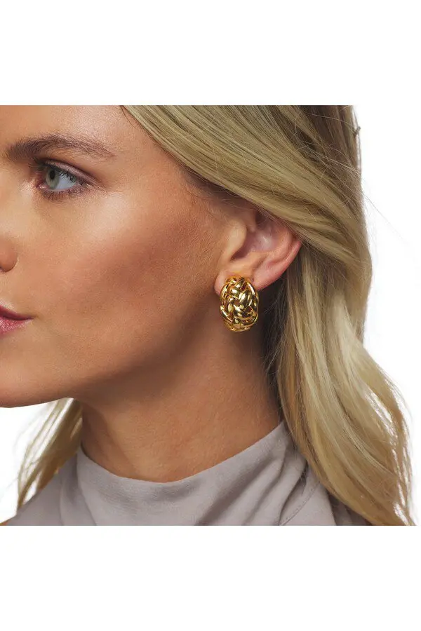 KENNETH JAY LANE Polished Weave Clip Earrings - Gold